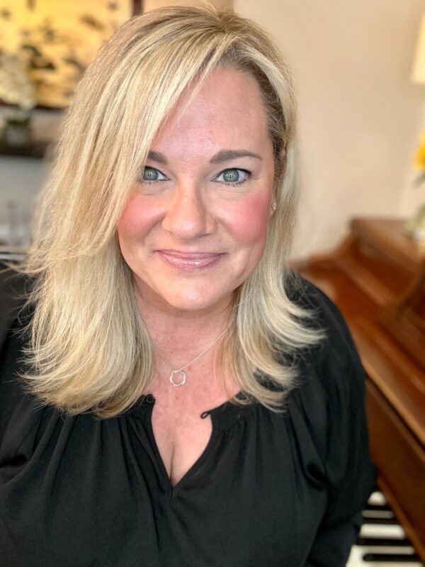 Learn Piano with Jen - Founder of Lesson Adventures
